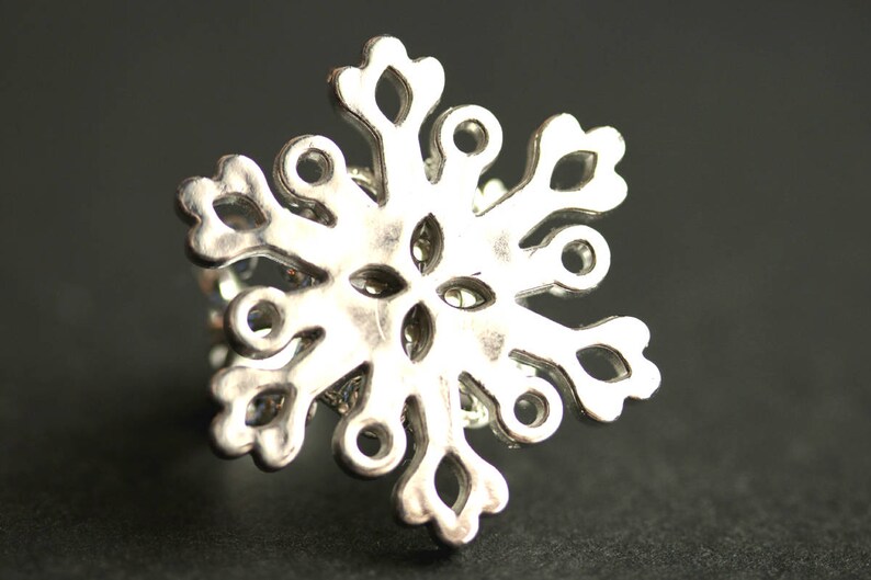 Silver Snowflake Holiday Ring. Snowflake Ring. Winter Ring. Snow Flake ...