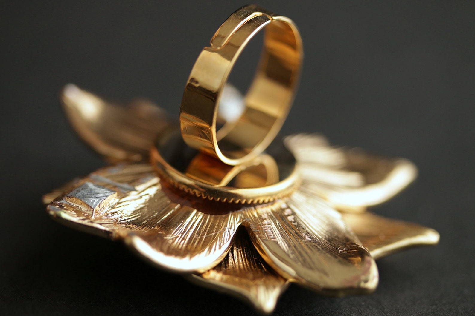 Large Poinsettia Flower Ring. Christmas Ring. Enameled Poinsettia Ring ...