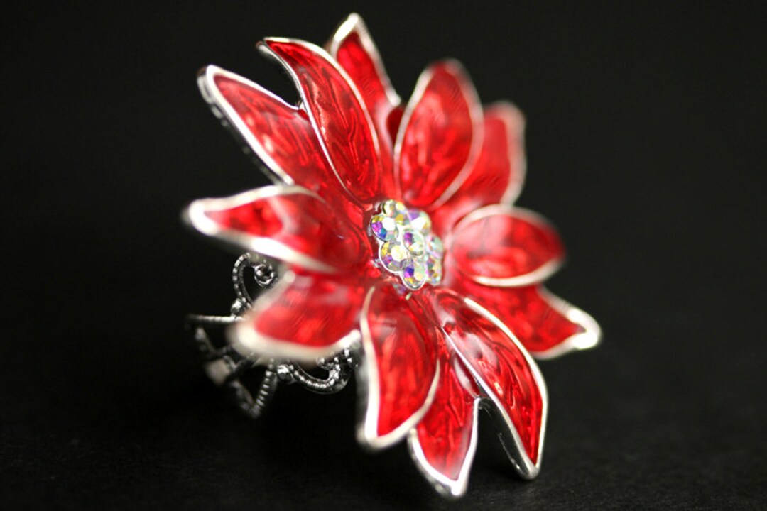 Poinsettia Flower Ring. Christmas Ring. Rhinestone and Resin Poinsettia ...
