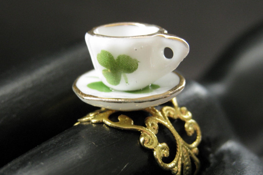 Porcelain Teacup Ring. Green Clover Tea Cup Ring. Gold Filigree ...