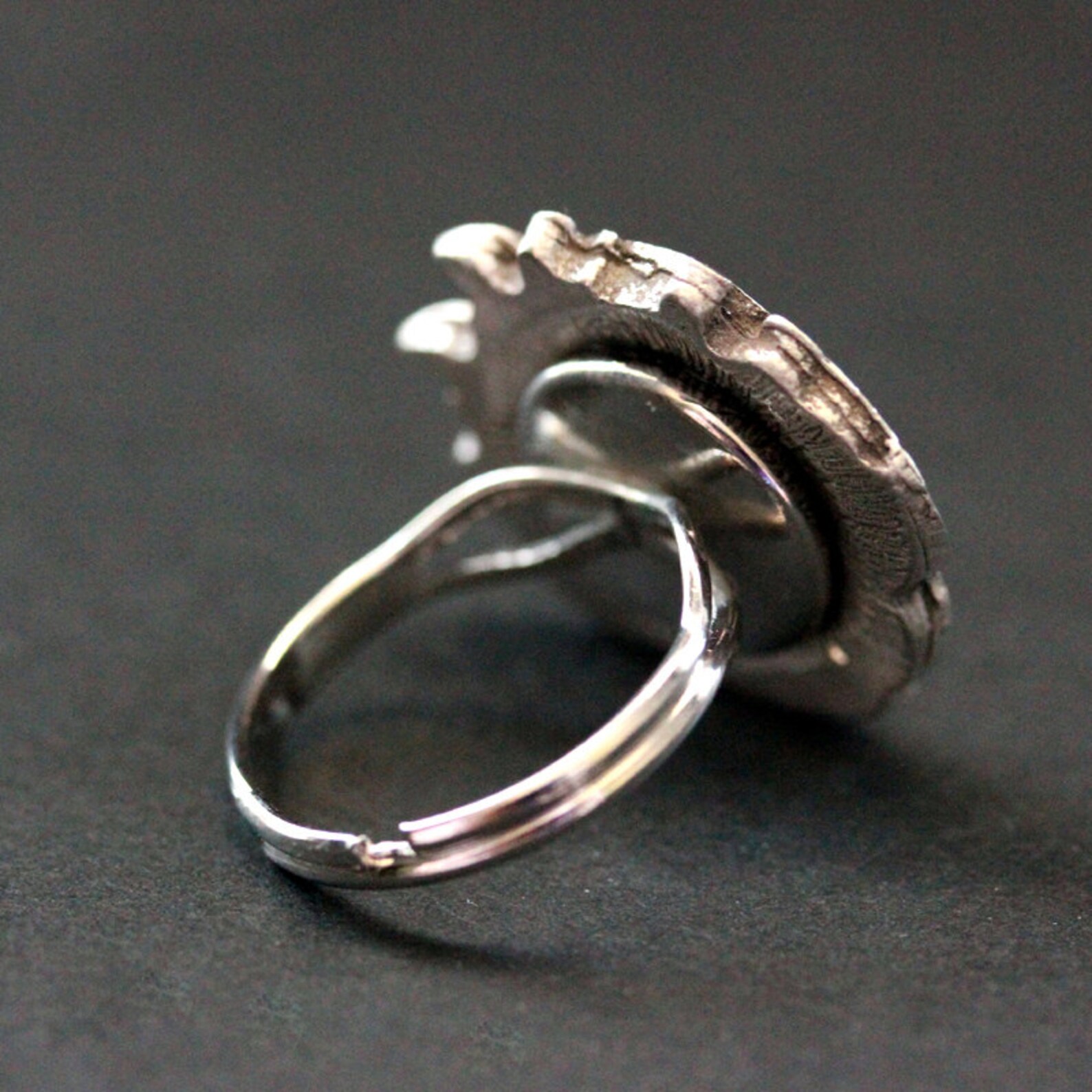 Celtic Seahorse Ring. Celtic Knot Silver Button Ring. Horse - Etsy
