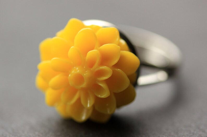 Yellow Mum Flower Ring. Yellow Chrysanthemum Ring. Yellow Flower Ring ...