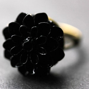 Black Mum Flower Ring. Black Chrysanthemum Ring. Black Flower Ring ...