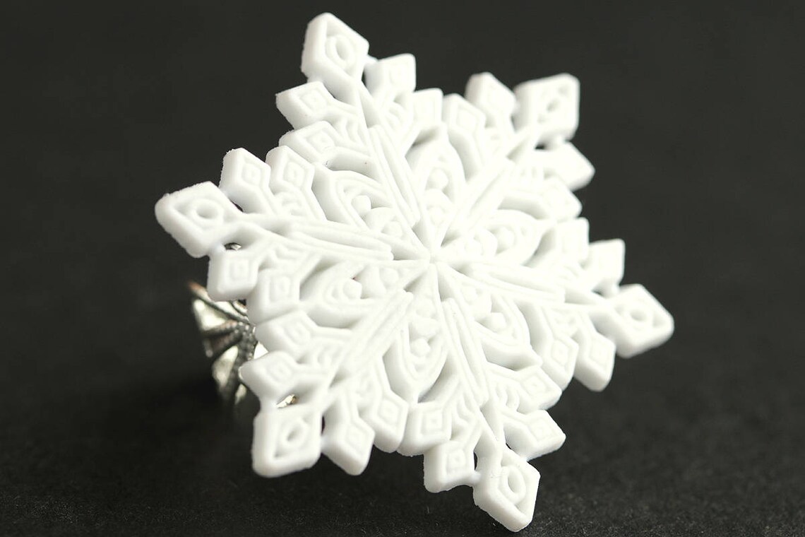 Large Snowflake Ring. White Ring. Snow Flake Ring. Holiday - Etsy