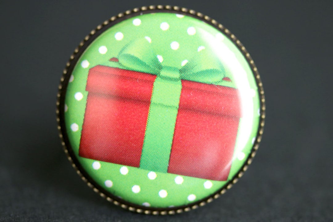 Christmas Themed Ring. Green and Red Christmas Gift Ring. Holiday Ring ...