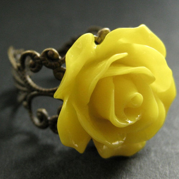 Flower Ring - Etsy