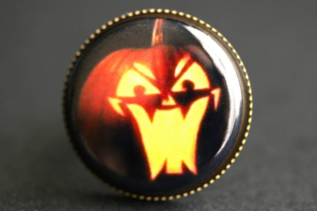 Screaming Jack O'lantern Ring. Halloween Ring. Graphic Button Ring ...