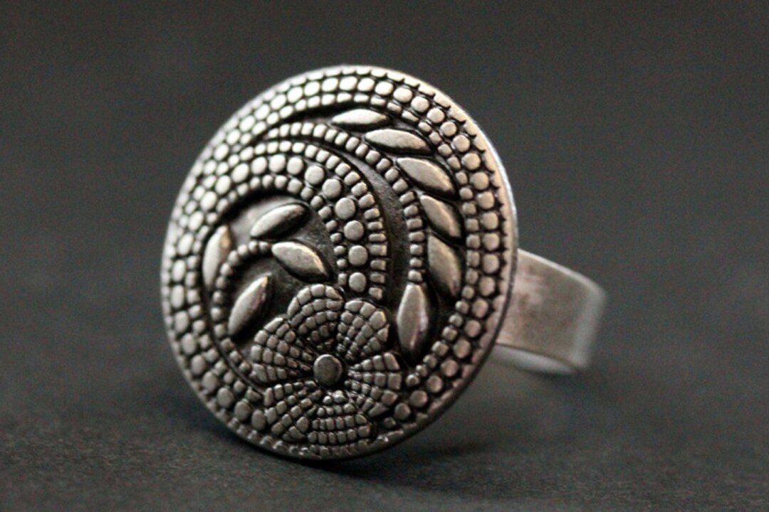 Summer Mandala Flower Ring. Floral Button Ring in Silver. Adjustable ...