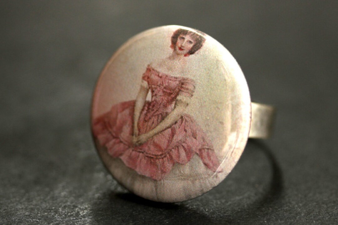 Beautiful Girl Ring. French Girl Ring. Graphic Button Ring. Woman Ring ...
