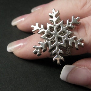 Snowflake Ring. Christmas Ring. Snow Flake Ring. Silver Adjustable Ring ...