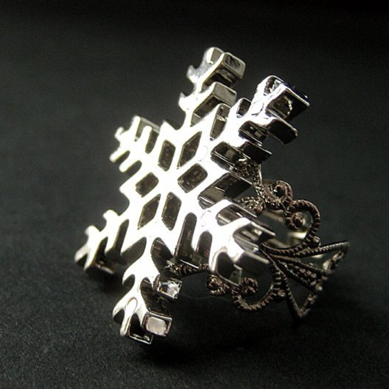 Snowflake Ring - Etsy