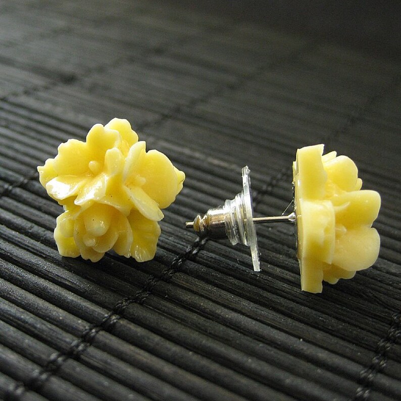 Yellow Flower Cluster Earrings. Yellow Flower Earrings. Silver - Etsy