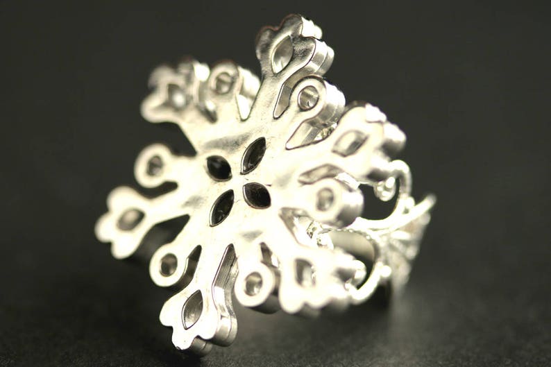 Silver Snowflake Holiday Ring. Snowflake Ring. Winter Ring. Snow Flake ...