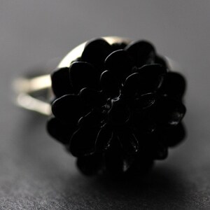 Black Mum Flower Ring. Black Chrysanthemum Ring. Black Flower Ring ...