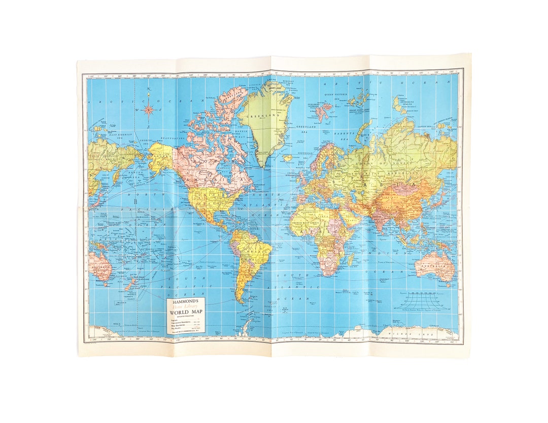 Vintage World map / mid-century World map poster wall art - Etsy Portugal