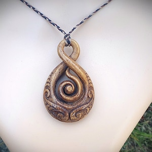 New Zealand Maori Pikorua Symbol~ Hand Carved Cow Bone Pendant 2.3 ...