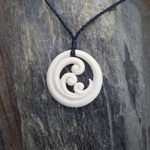 Maori Koru Trinity~ Hand Carved in Bone for Family Unity & Love - Etsy