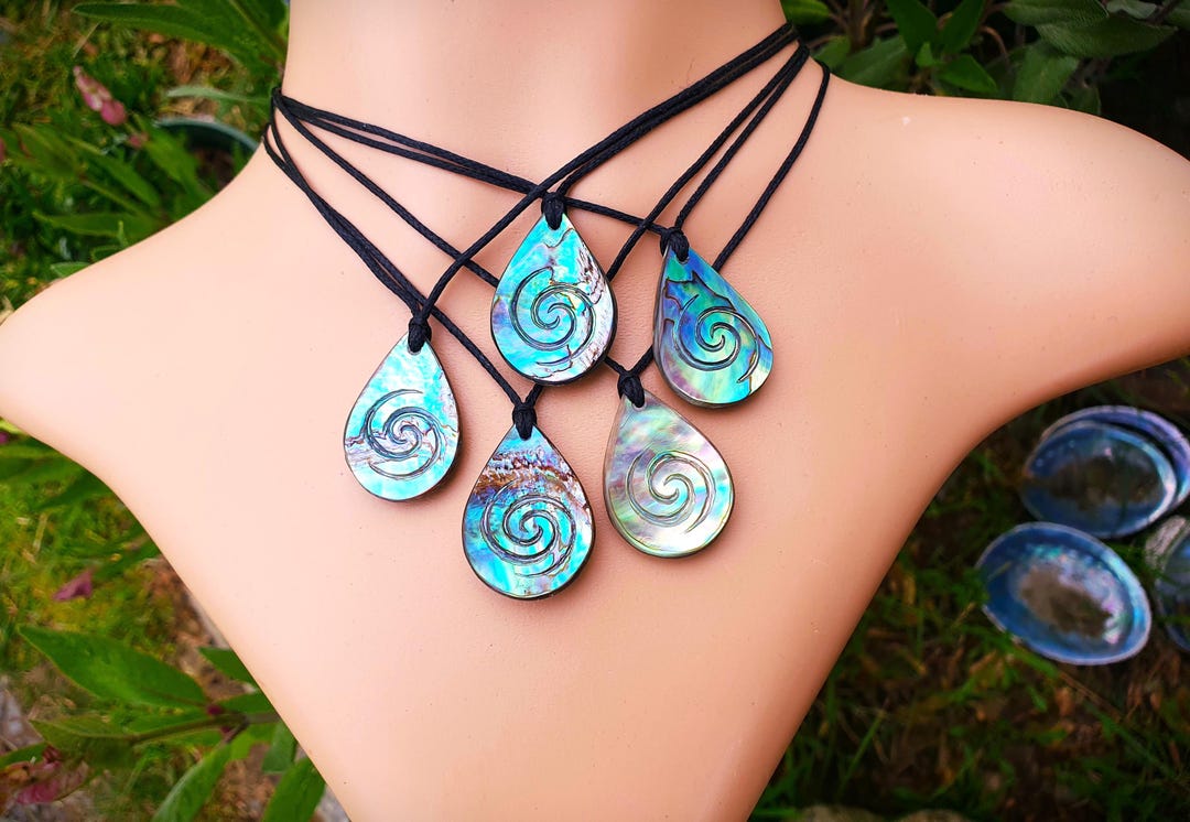 New Zealand Paua Shell Moana Pendants RESERVED for Ayla CUSTOM ORDER - Etsy