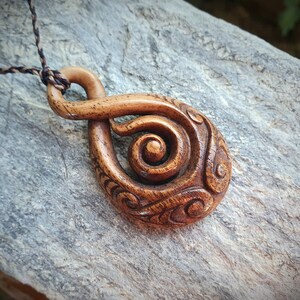 New Zealand Maori Pikorua Symbol~ Hand Carved Cow Bone Pendant 2.3 ...