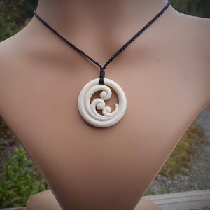 Maori Koru Trinity~ Hand Carved in Bone for Family Unity & Love - Etsy