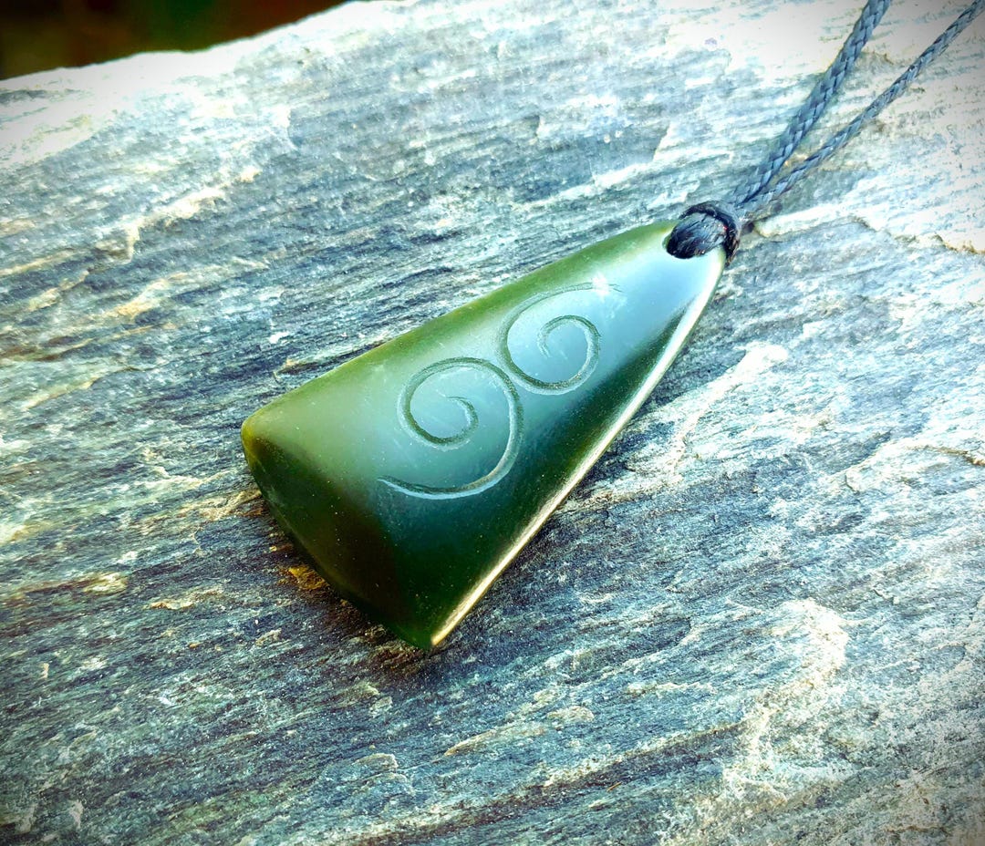 Greenstone or Pounamu New Zealand Toki~ With Hand Engraved Maori Koru ...