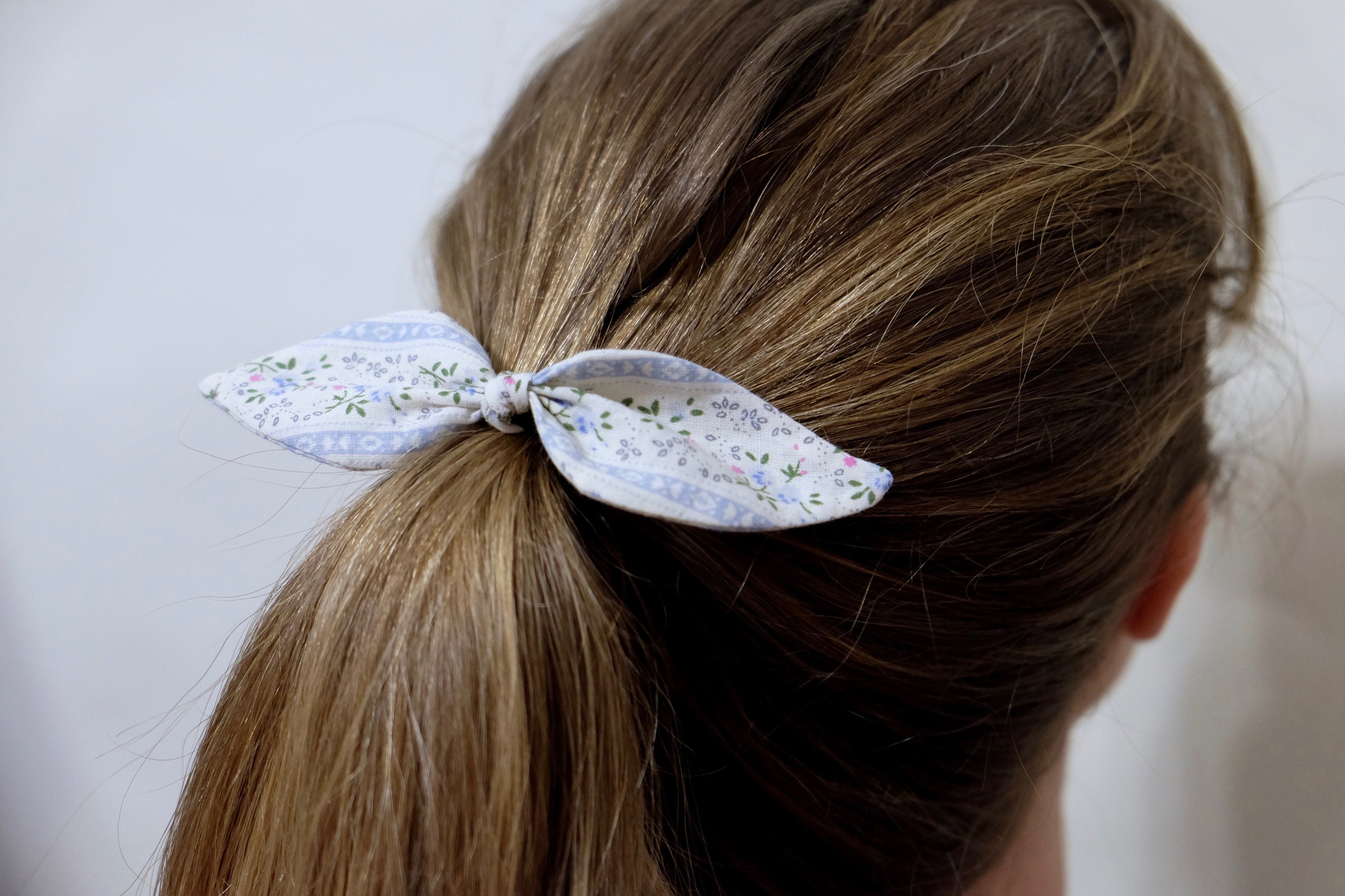Bow in Vintage Floral Print Ponytail Holder Accessory Gift - Etsy