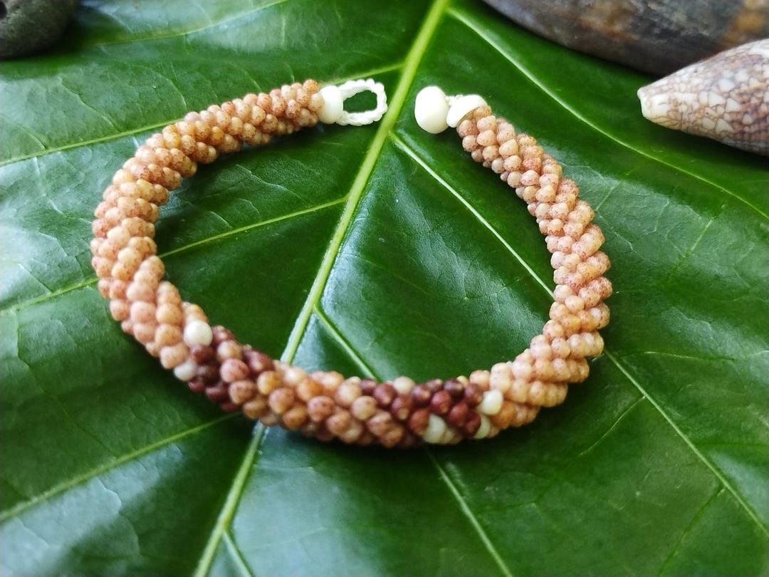 Kahelelani Shell Bracelet: Rare Kauai Shells, Hawaiian Jewelry ...