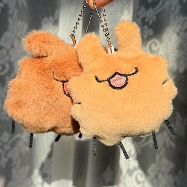 Hollow Knight Silksong Plush Keychain, Cute Bug Doll With Squeaky Sound ...