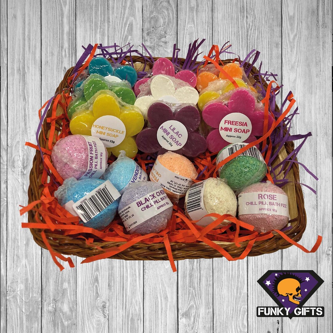 Large Mini Soaps and Bath Bombs Gift Hamper - Etsy UK