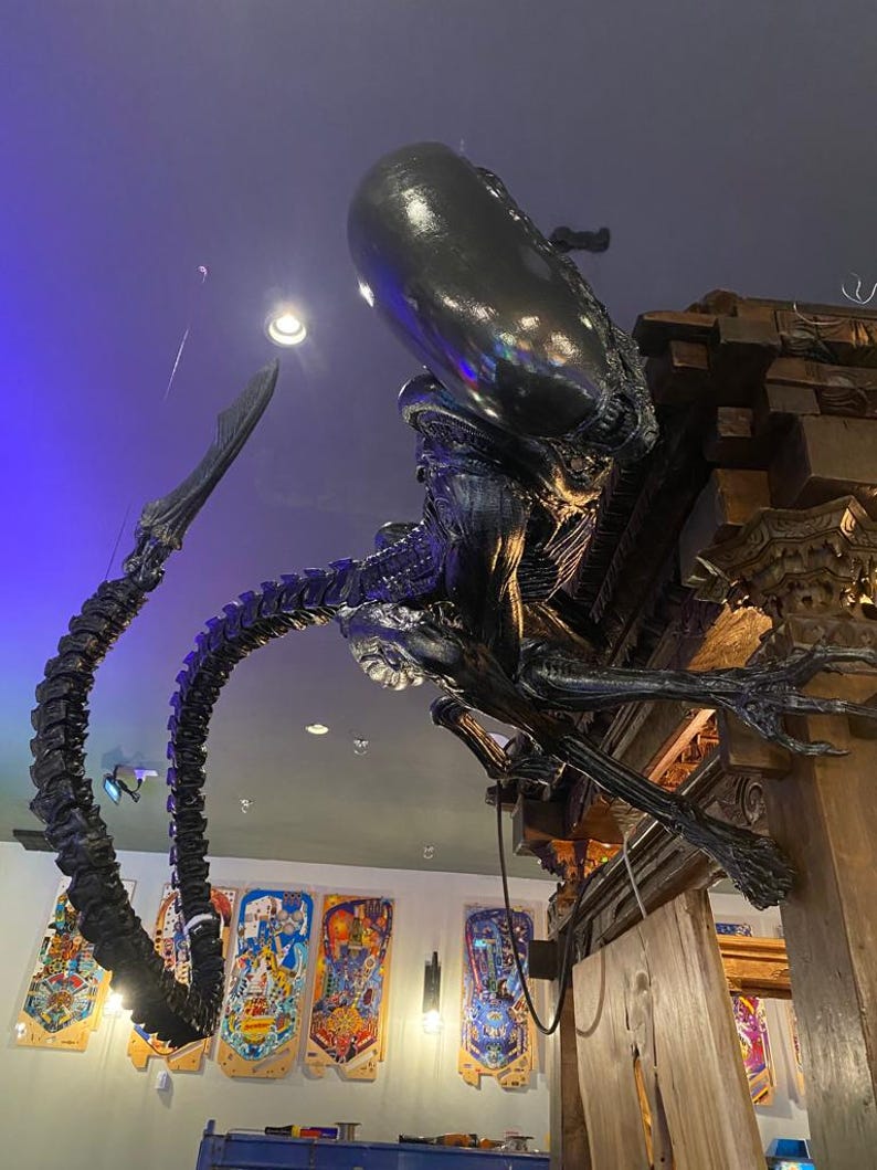 Alien Dog Xenomorph Lifesize Figur // Film Figur /// Reale Größe ...