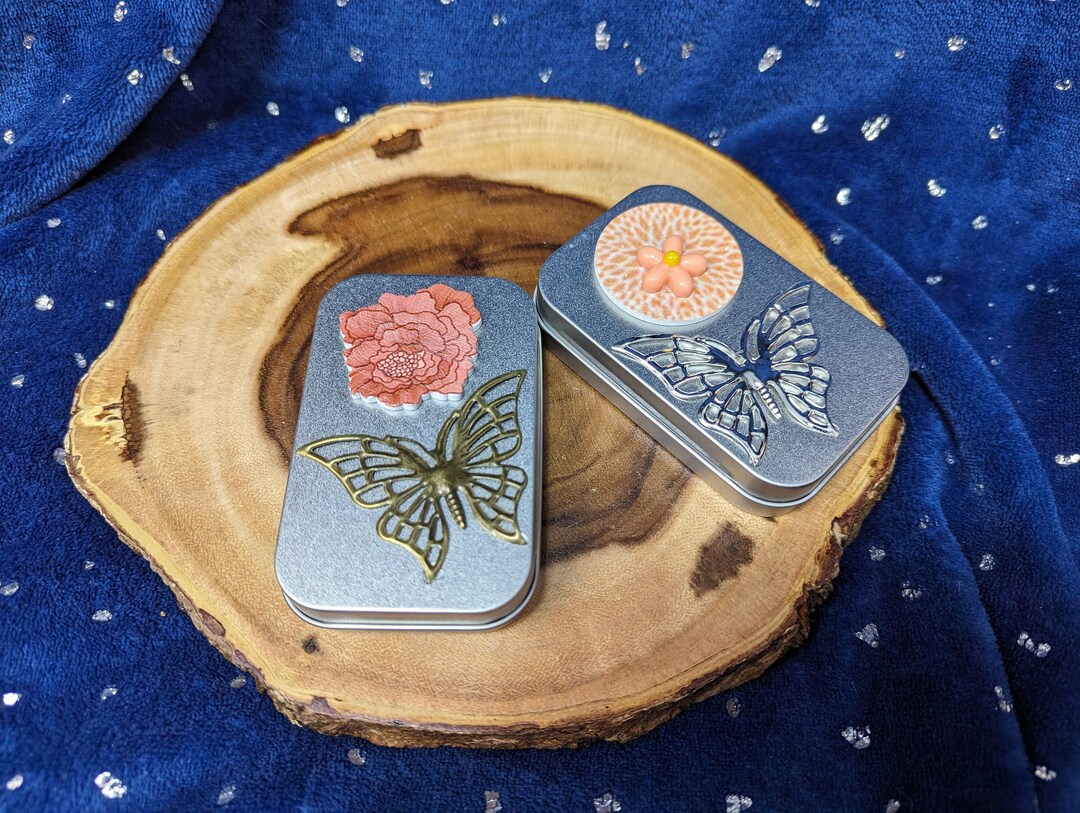 NEW! Butterfly Notions Tins With Stitch Marker Samplers - Two Styles ...