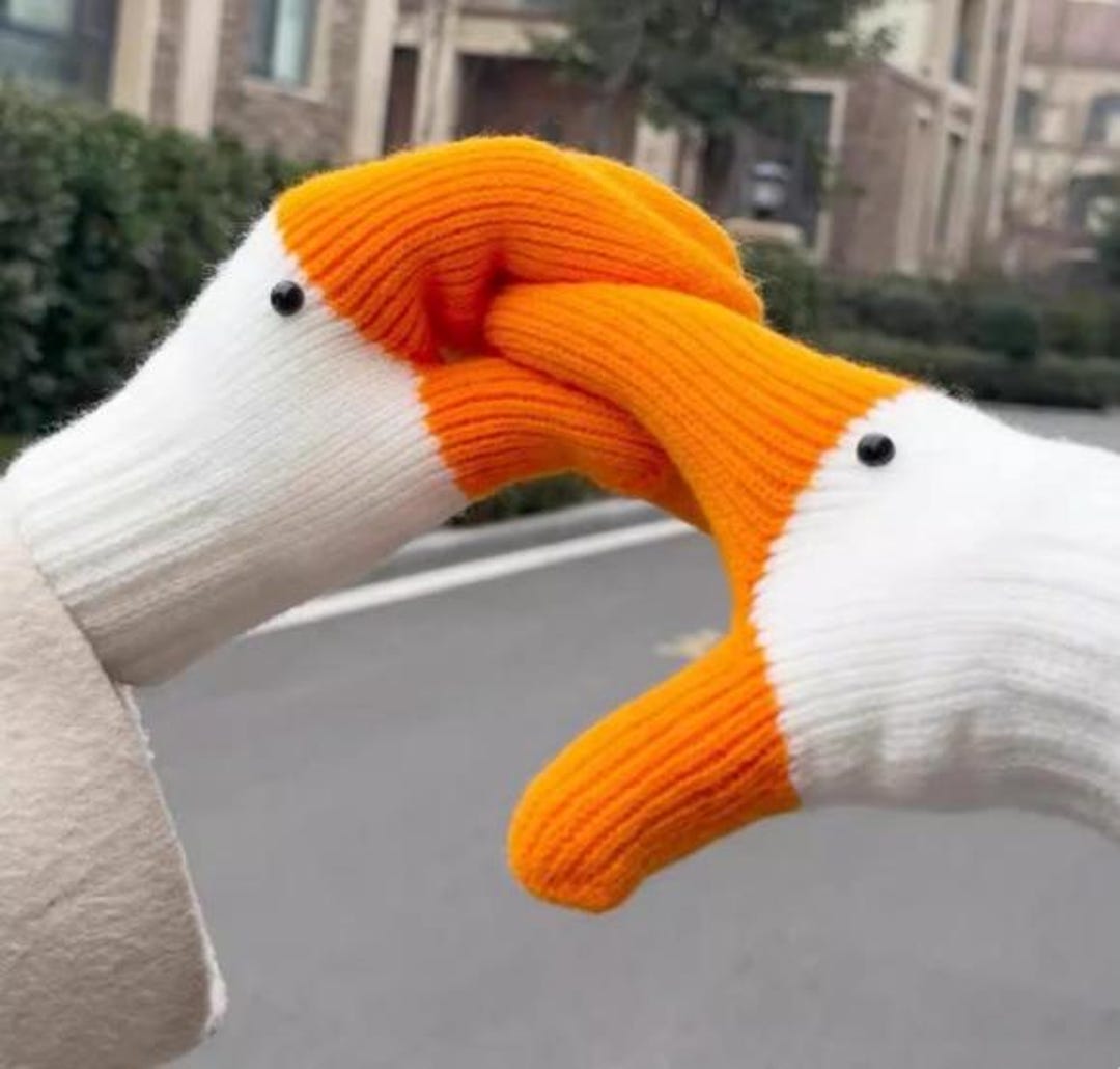 Winter Goose Gloves - Funny 3D Design, Stretchy Winter Warm Knit ...