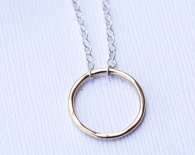 Small Gold Circle Necklace - Etsy