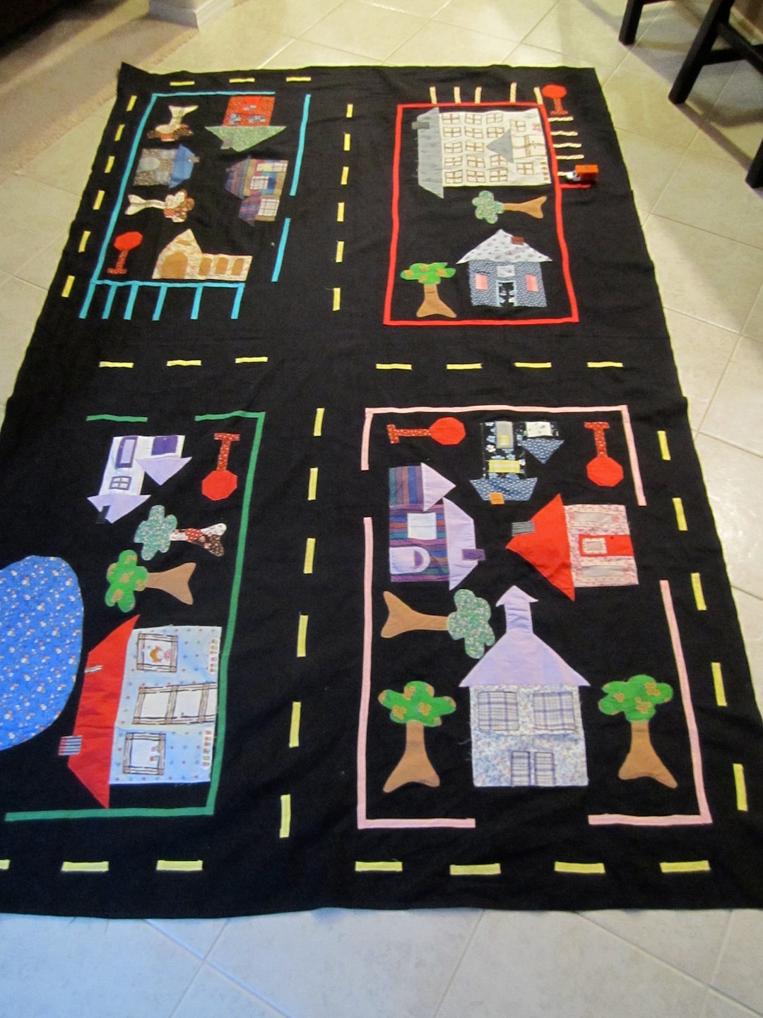 Large Appliqued Town Vintage Play Cloth of a City for Hours of Fun to ...