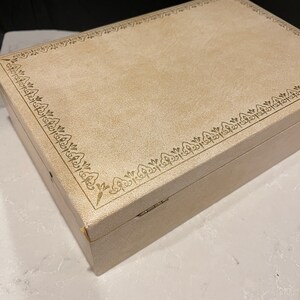 Cream Jewelry Box From the 50s Vintage Charm Blue Velvet Interior - Etsy