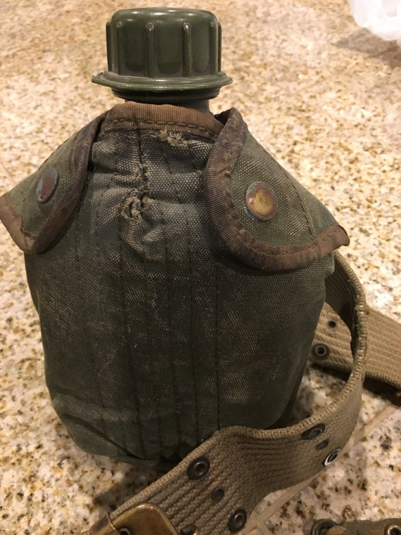 Old army canteen and belt rustic military green - Gem