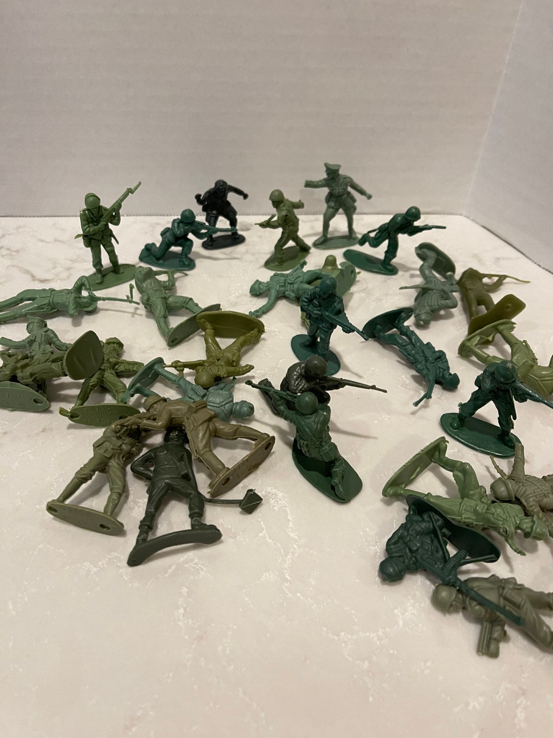 25 Various Green Plastic Army Military Figures Men With Guns Toy - Etsy