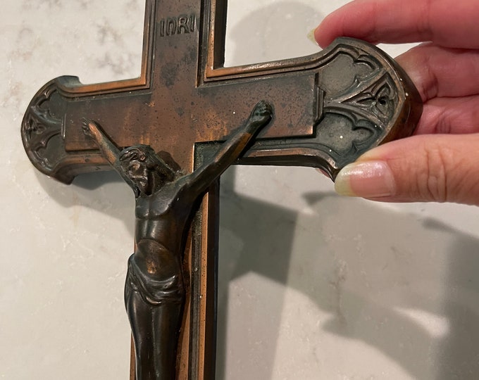 Vintage Catholic Crucifix INRI Jesus on the Cross, Metal, 373 Sargent ...