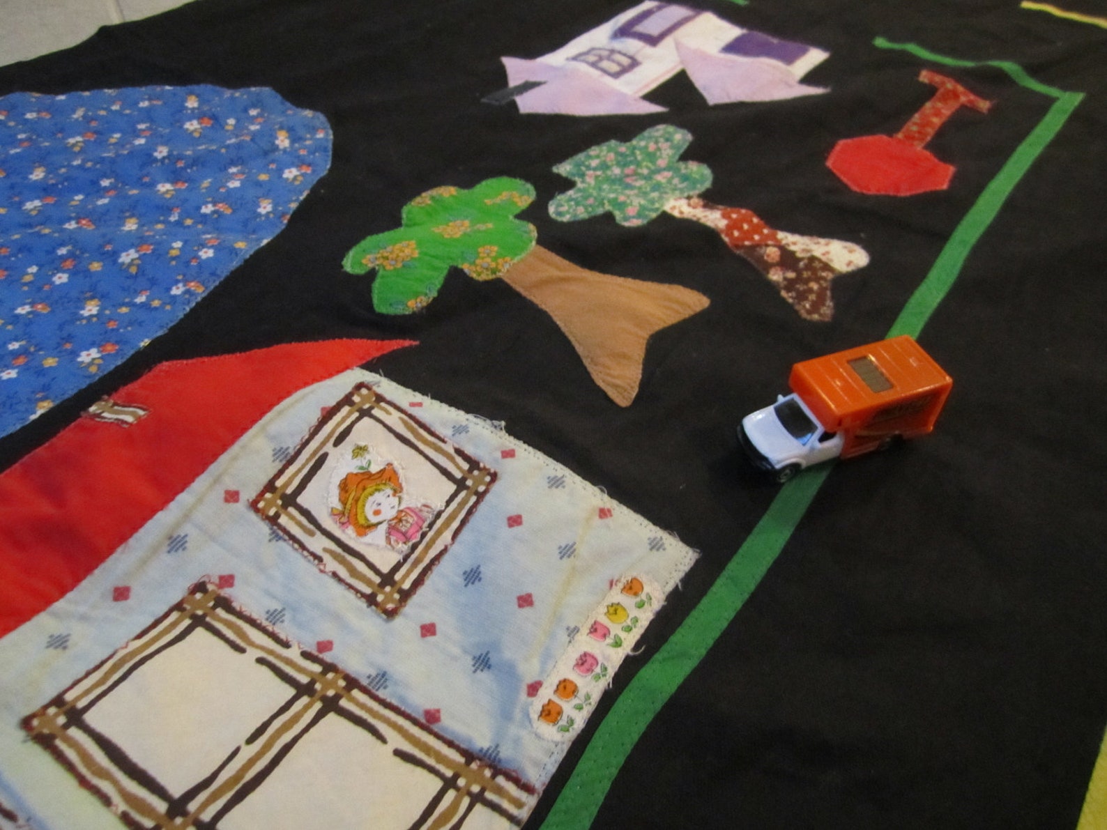 Large Appliqued Town Vintage Play Cloth of a City for Hours of | Etsy