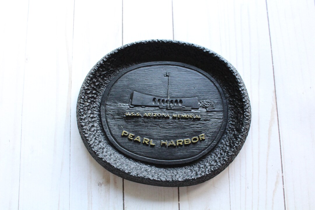 Vintage Coco Joe's of Hawaii Lava Pearl Harbor USS Arizona Memorial ...