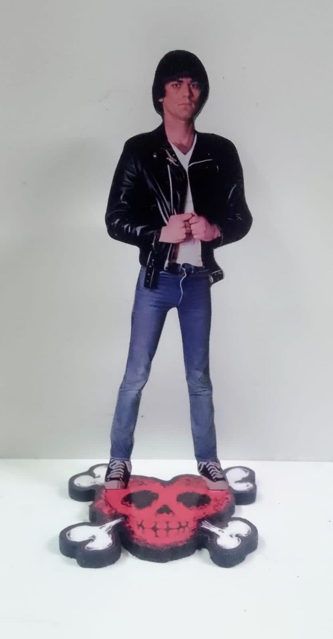 DEE DEE RAMONE 8" Display Standee Cutout Figure the Ramones Decor ...
