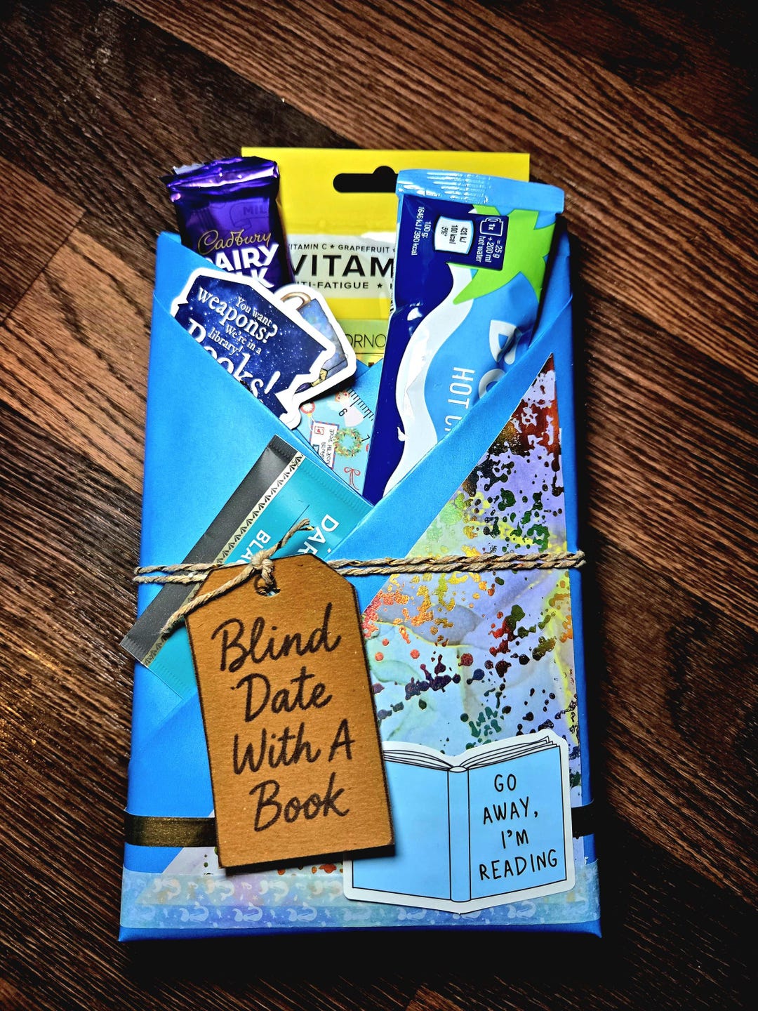 Blind Date With a Book Gift Set, Surprise Book Box - Etsy