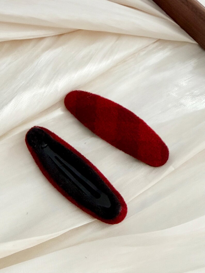 Set of 2 Deep Red Tartan Wool-touch Snap Clips, Large 7.5cm Hair ...