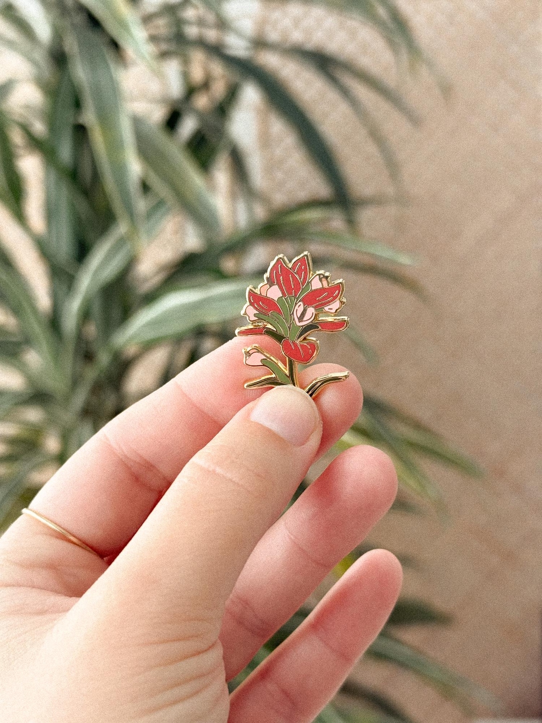 Indian Paintbrush Enamel Pin (gold) - Etsy
