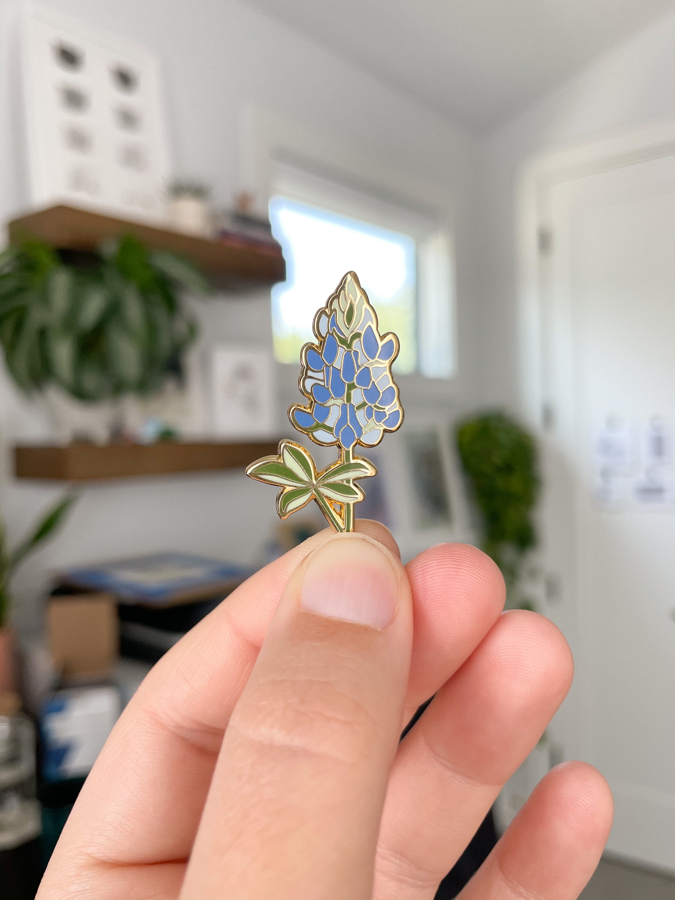 Bluebonnet Enamel Pin gold - Etsy