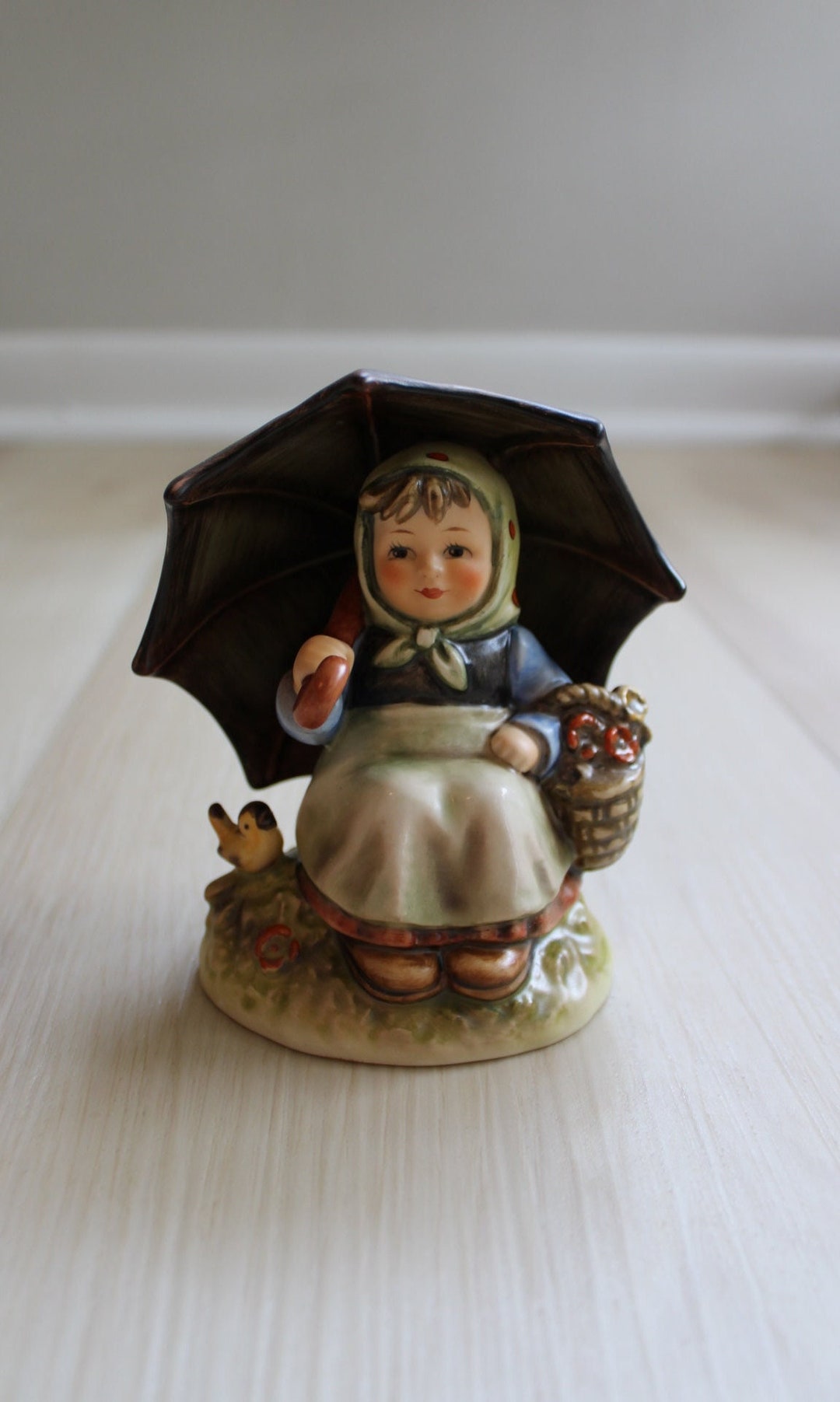 Hummel "smiling Through" Figurine #408/0 | Goebel Collectors Club ...