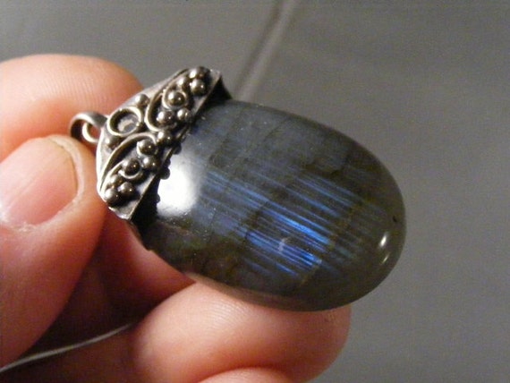 Vintage Big Blue Green Flash Labradorite Pendant in … - Gem