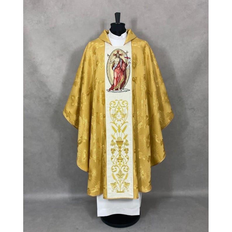 Resurrection Jesus Chasuble – Embroidered Gold Easter Vestment, Gothic ...