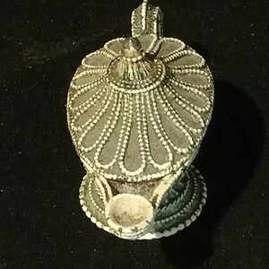 Vintage Pill Box Florenza Genie Aladdins Lamp Keepsake Ring Trinket ...