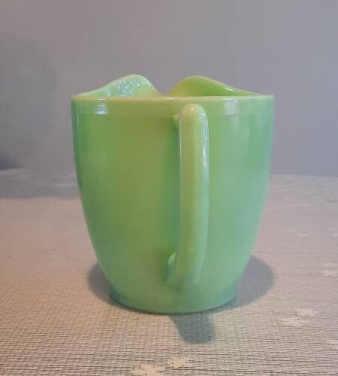 Jadeite Pitcher Jeannette Glass Co. Sunflower Embossed Bottom 1 Quart ...